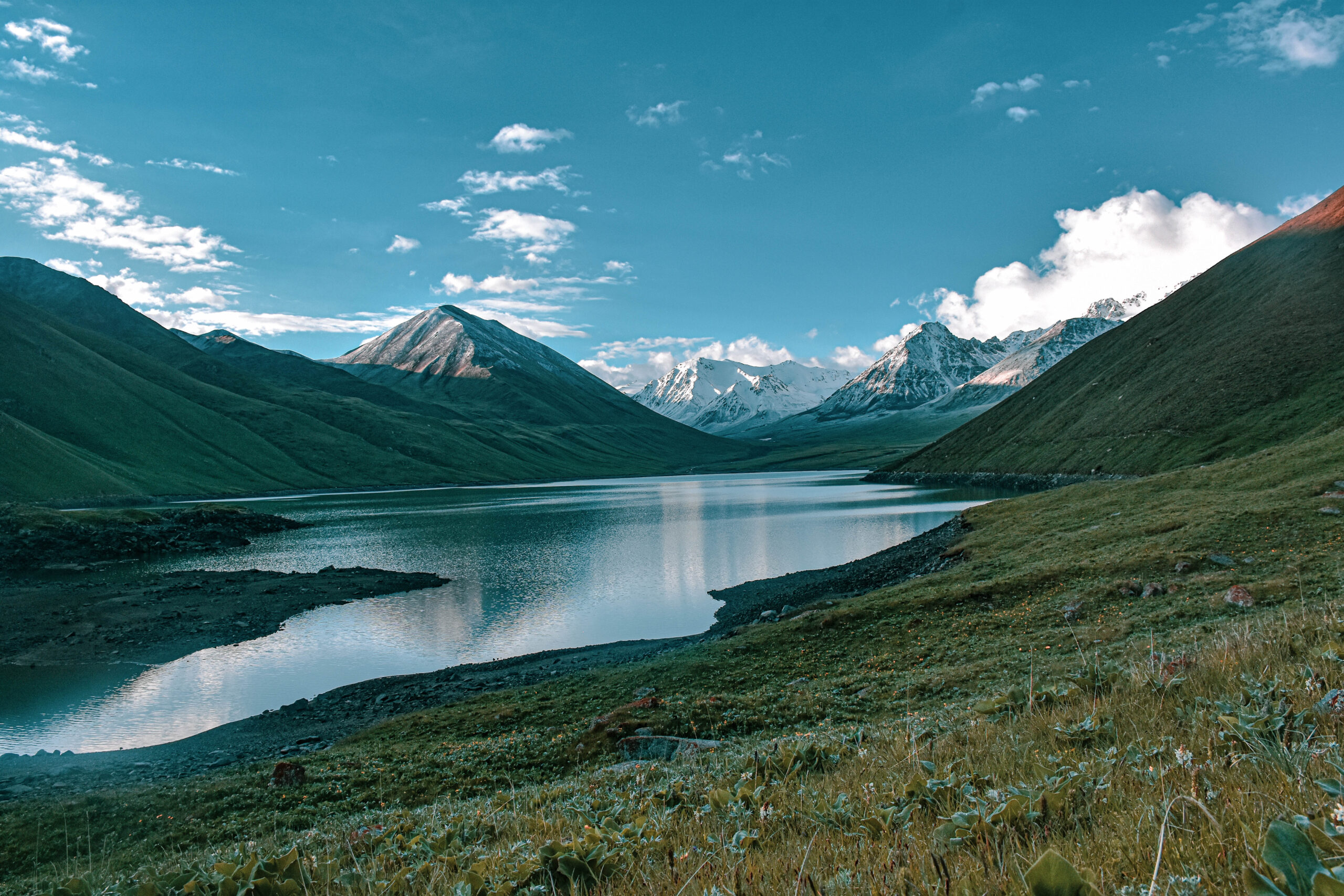Kol Ukok Lake - Kyrgyz Nature Travel Company